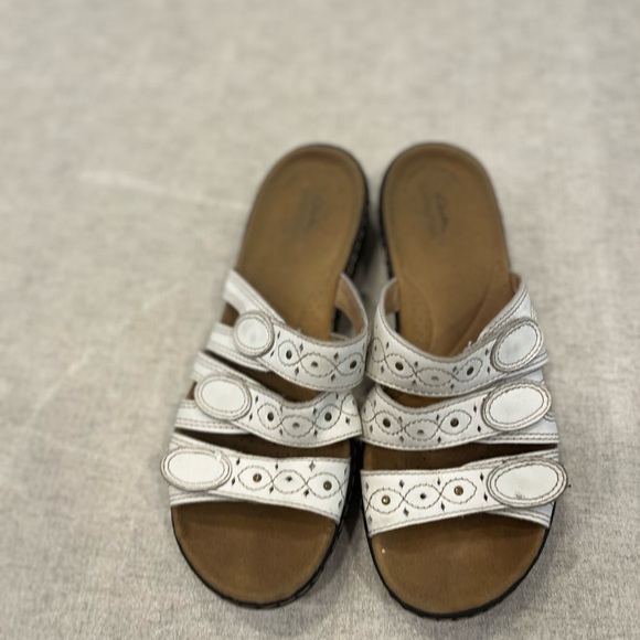 Clarks | Shoes | Clarks Ivory And Brown Sandals | Poshmark